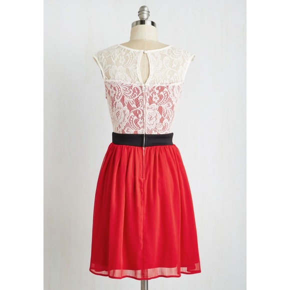 Modcloth | Dresses | Modcloth Mystic Shortcake Story Dress In Red ...